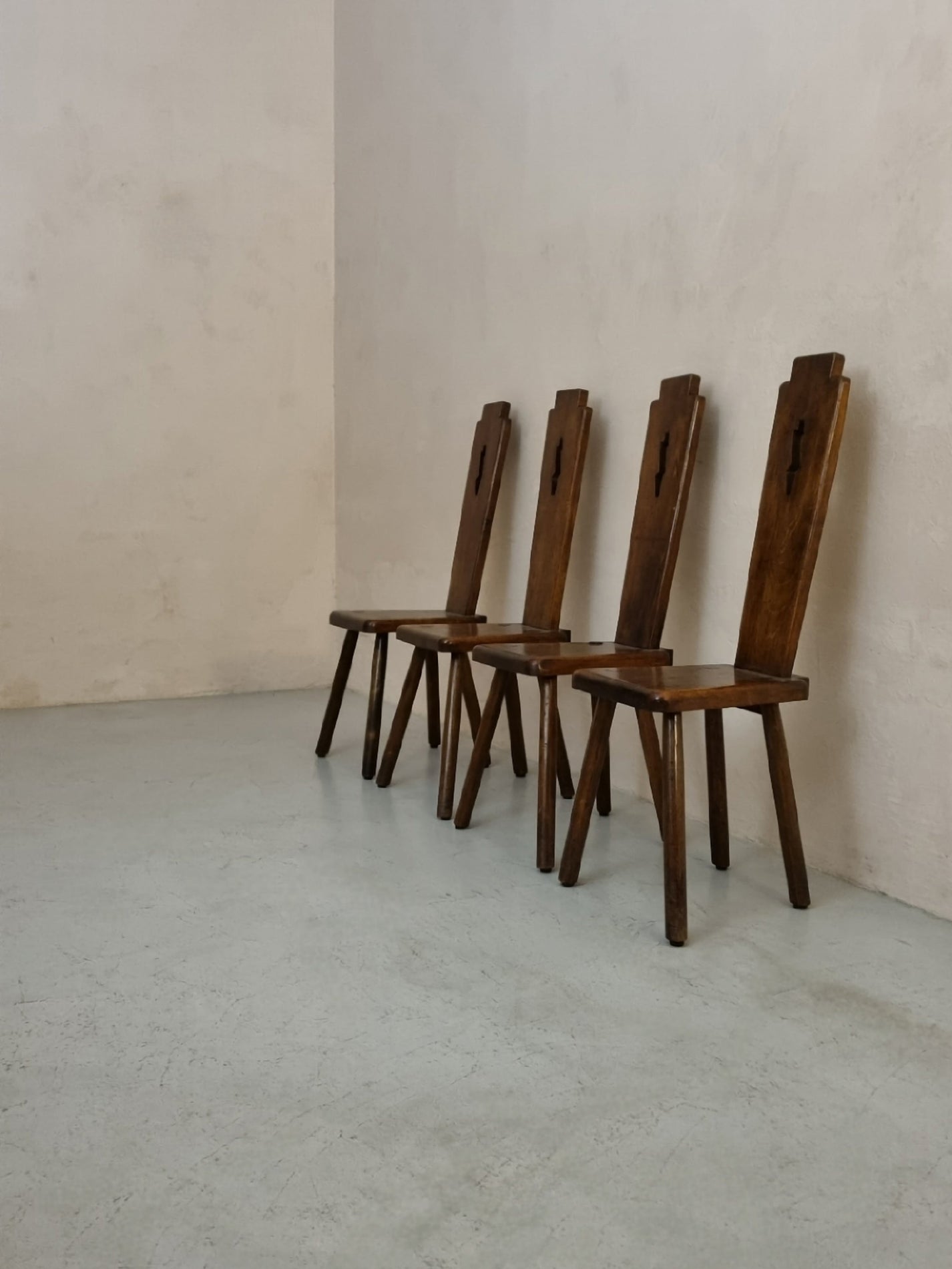 4 chaises de fabrication artisanale italienne, années 1960, chaises de ...