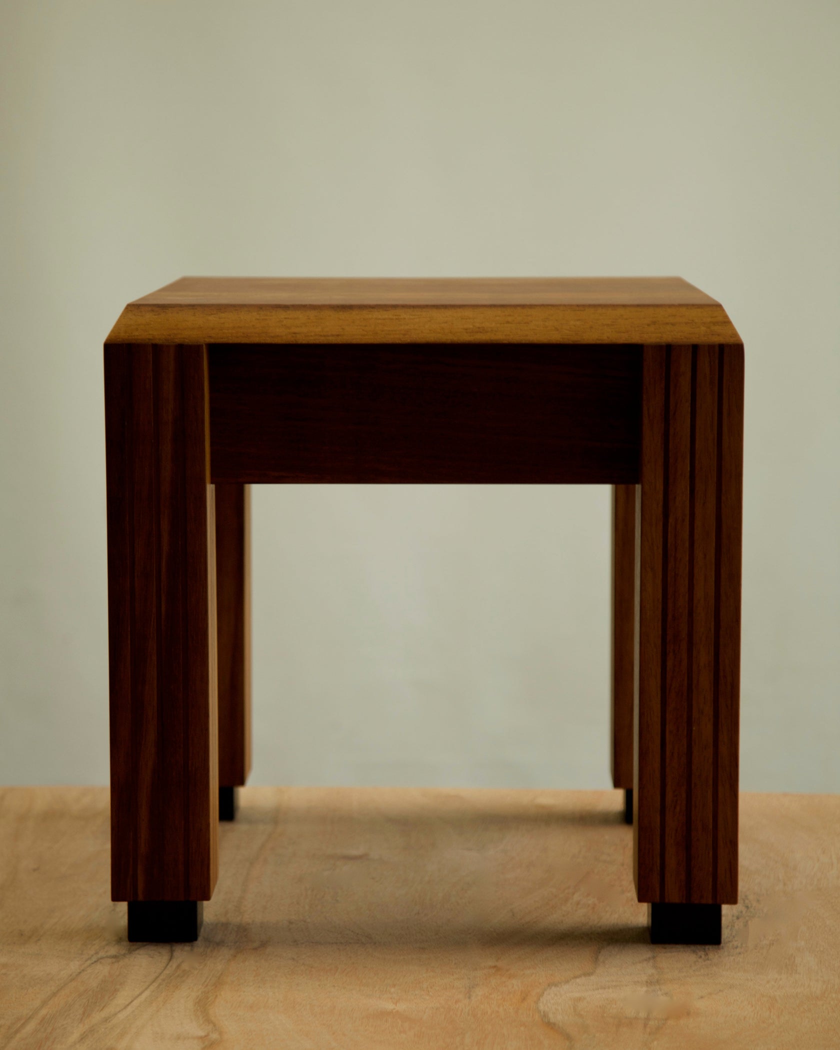 Column Side Table, End Tables – Claude Home