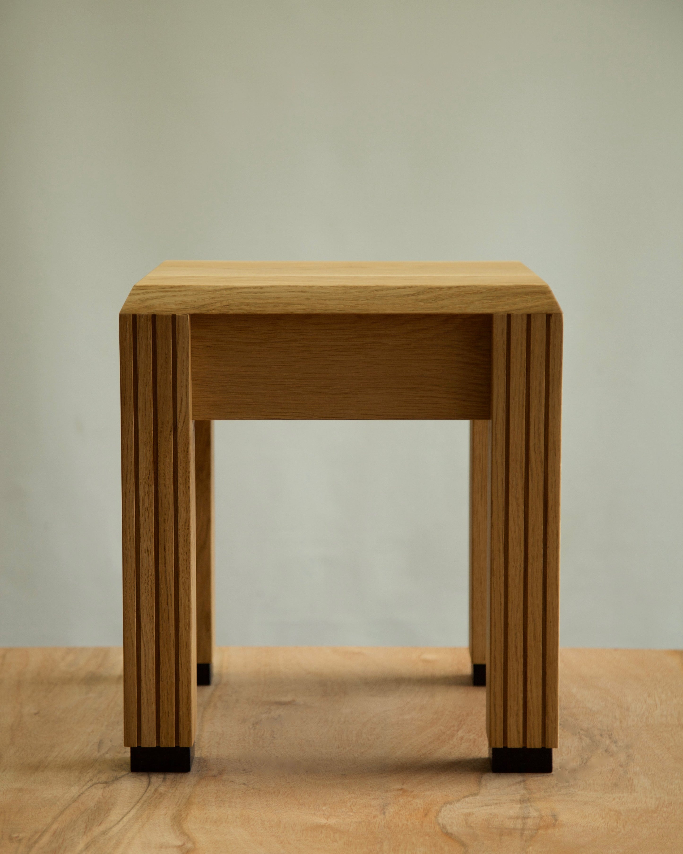 Column Side Table, End Tables – Claude Home