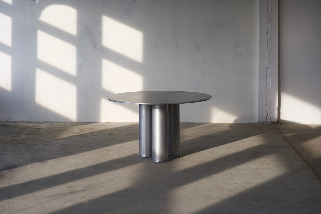 Elephant Tripod Table, Dining Tables – Claude Home