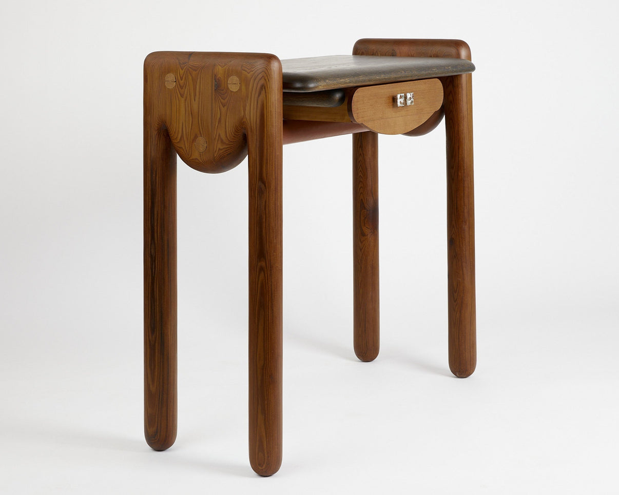 Gigi Console, Consoles – Claude Home