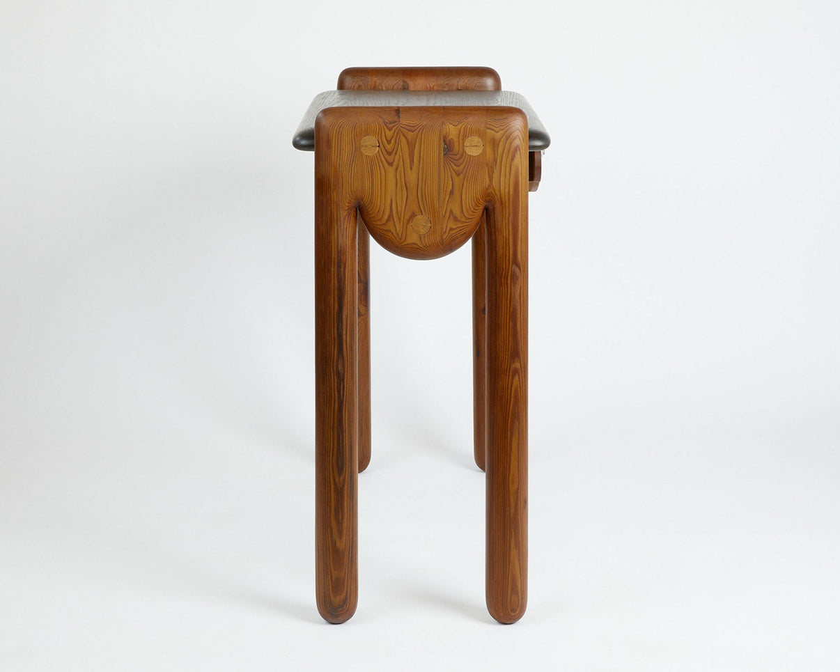 Gigi Console, Consoles – Claude Home