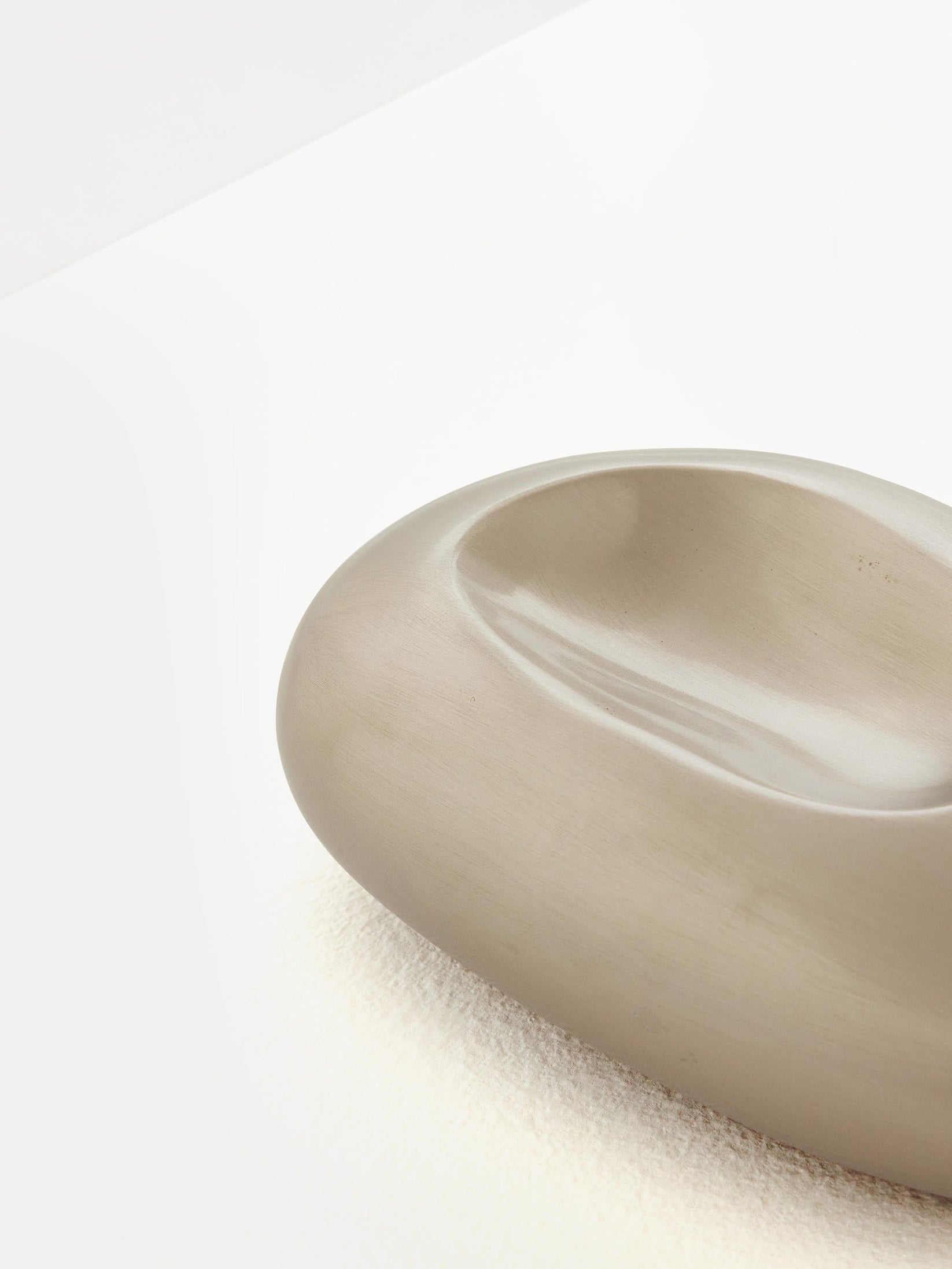 Matte Silver Puddle Catch-all, Sculptures – Claude Home