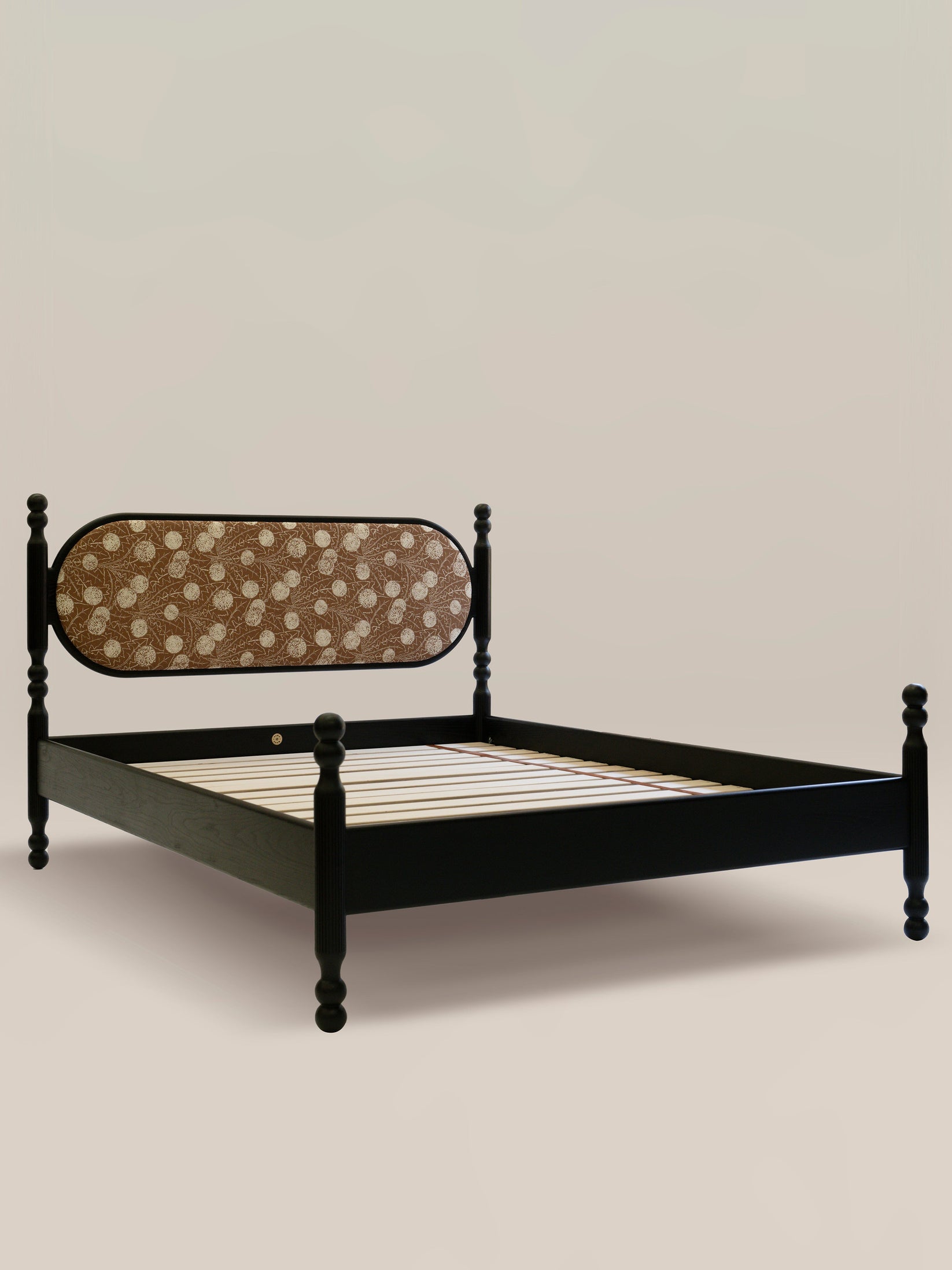 Totem Bed, TRUE – Claude Home