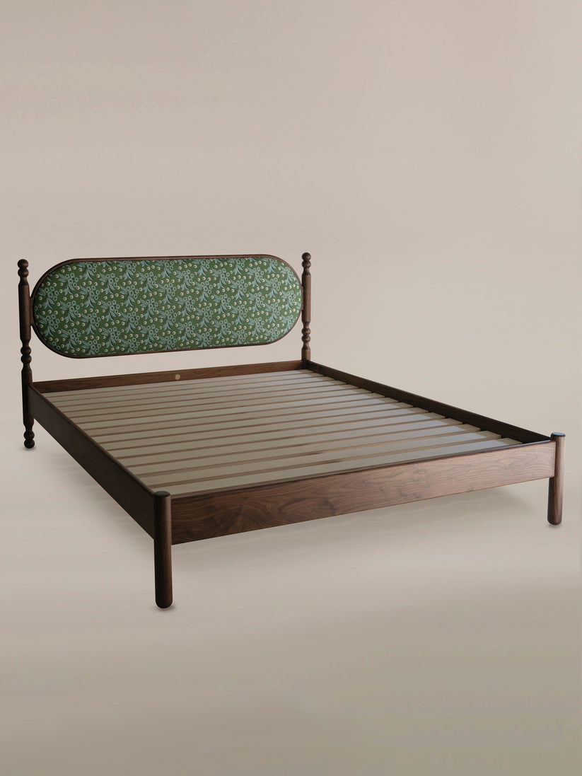 Totem Bed, TRUE – Claude Home