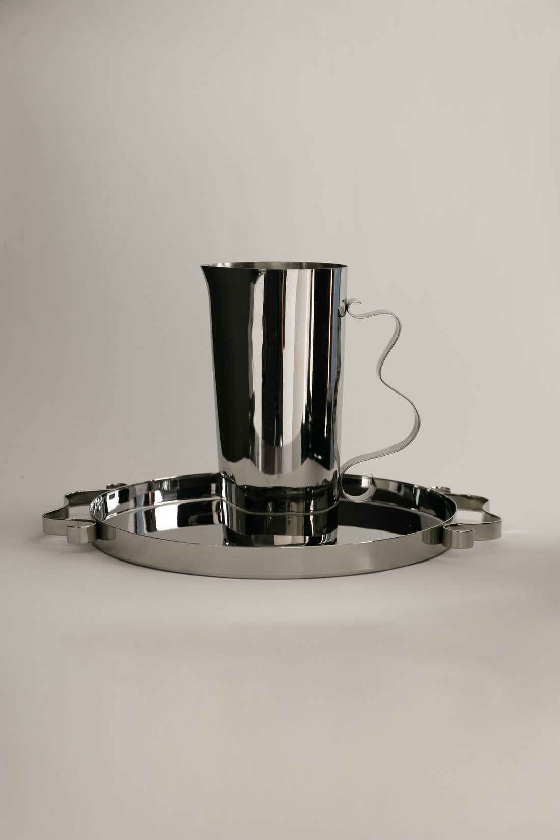Squiggle Pitcher, Serveware – Claude Home